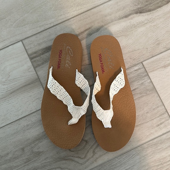 Skechers | Shoes | Cali From Sketchers Yoga Foam Flip Flops | Poshmark